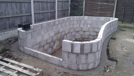 Concrete Blocks Laying Alignment Jointing